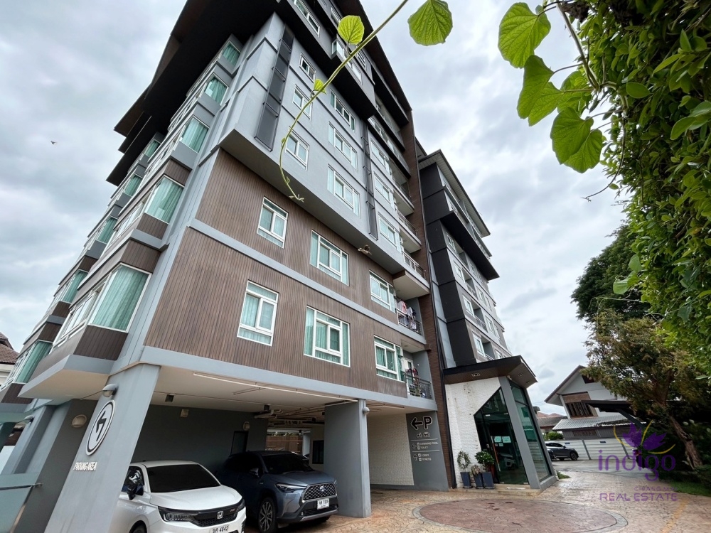 Spacious and very comfortable 1 bedroom condo near Meechok Plaza, Central Festival and Nakorn ...