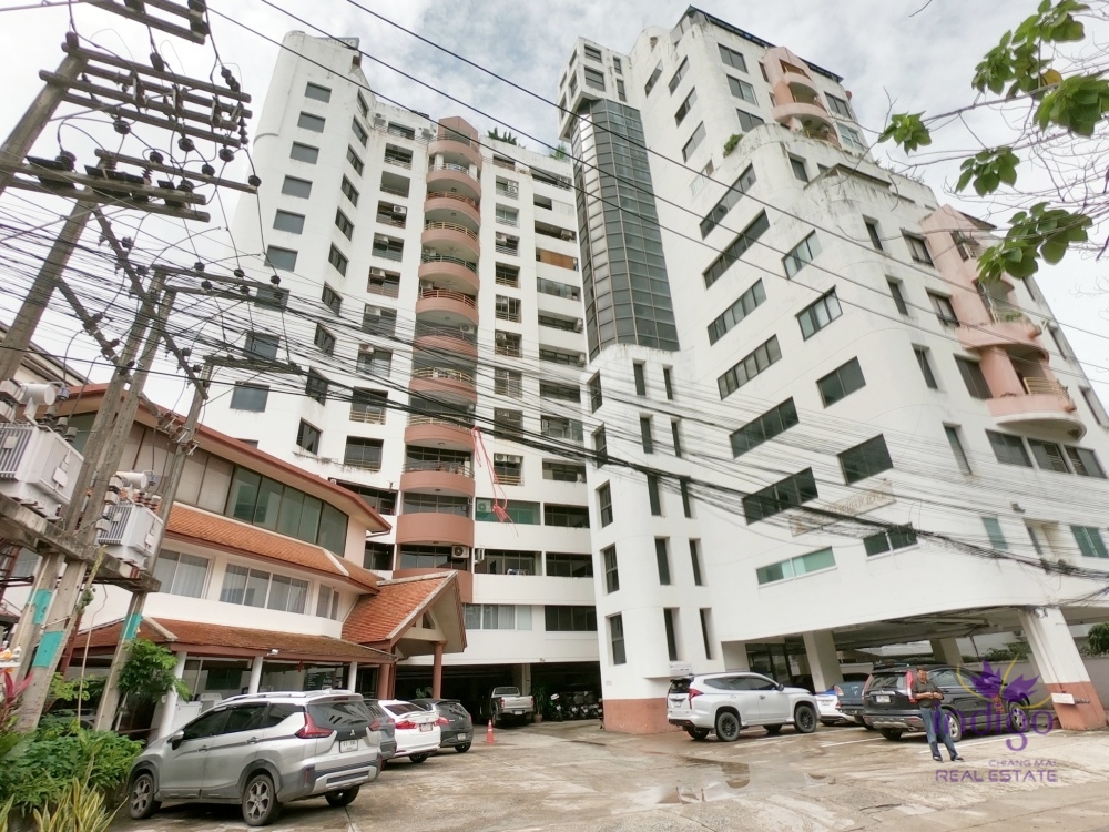 Studio room for sale just a short stroll to Maya Mall and Nimman Road ...